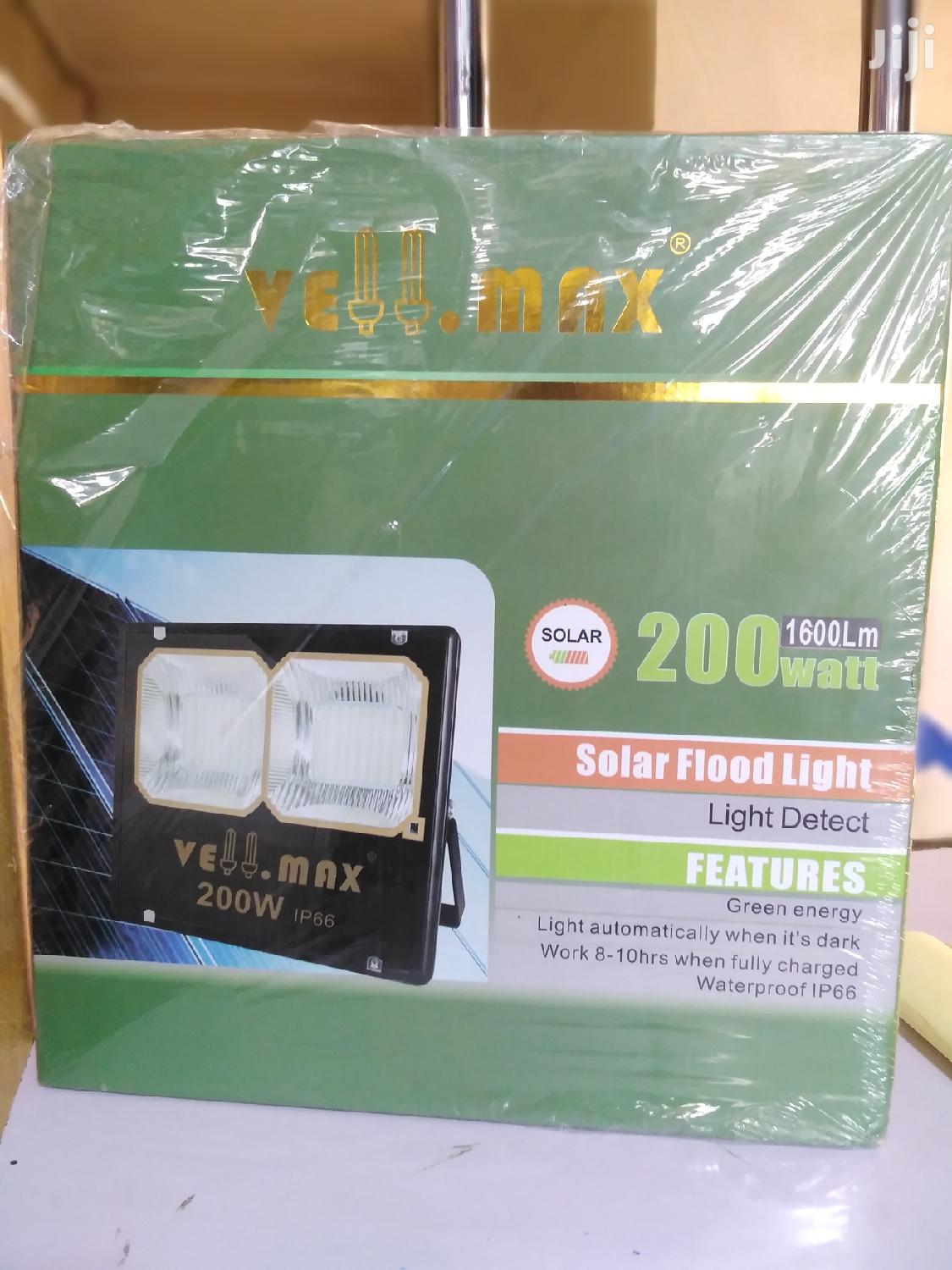 200 Watts Velmax Integrated Solar Floodlights - SolarMall Energy Solutions
